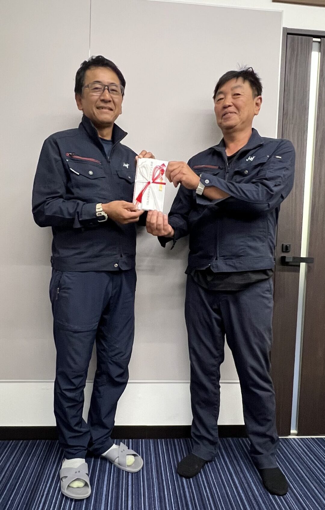 勤続20年表彰 - 株式会社愛岐通信